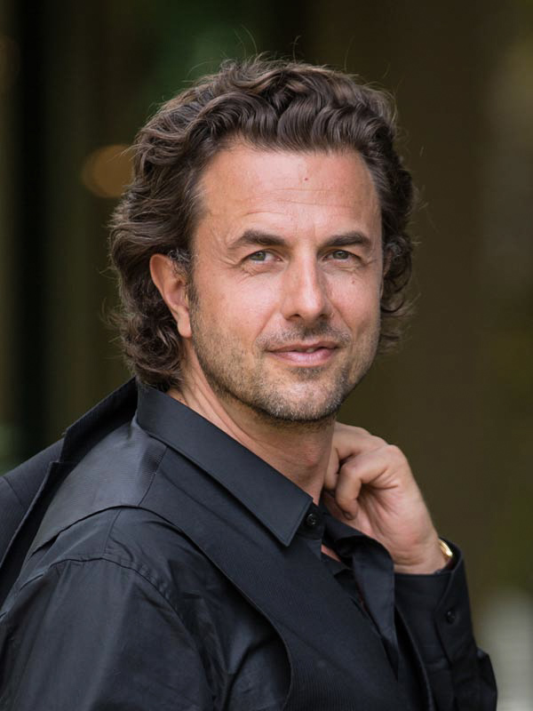 Referent - Veit Lindau